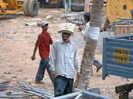 Safety Tip of the Week – Head Protection – Safety Matters Weekly